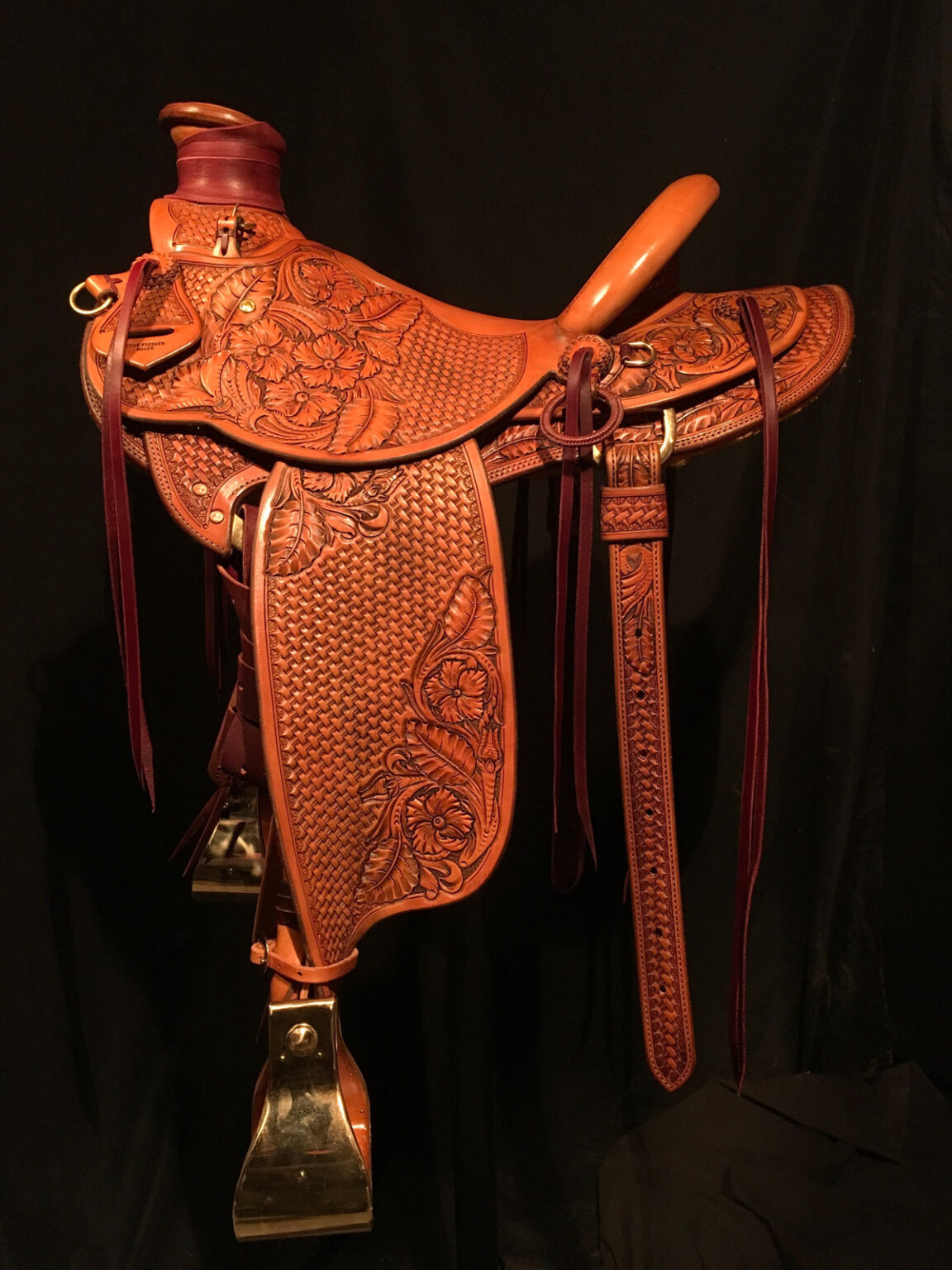 Saddles Gallery – Frecker's Saddlery